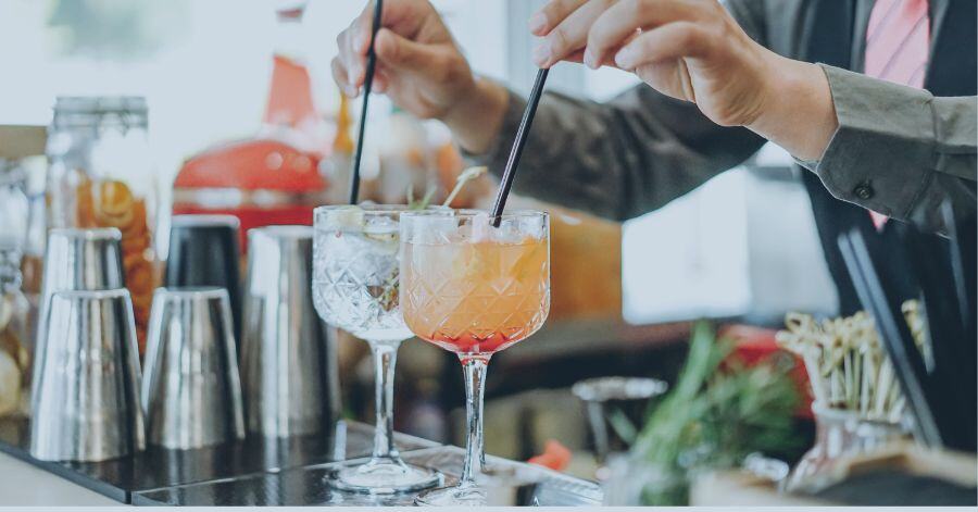 Cocktail Costing Formula: How to Set Cocktail Prices for Your Bar